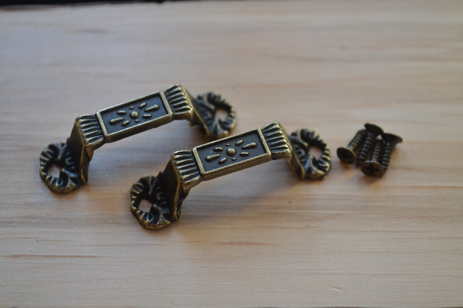 Antique Bronze Finish Embossed Handles (pair) - prokraft